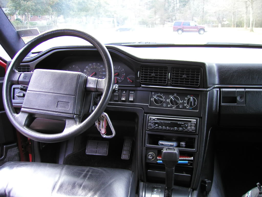 Volvo 740 technical specifications and fuel economy